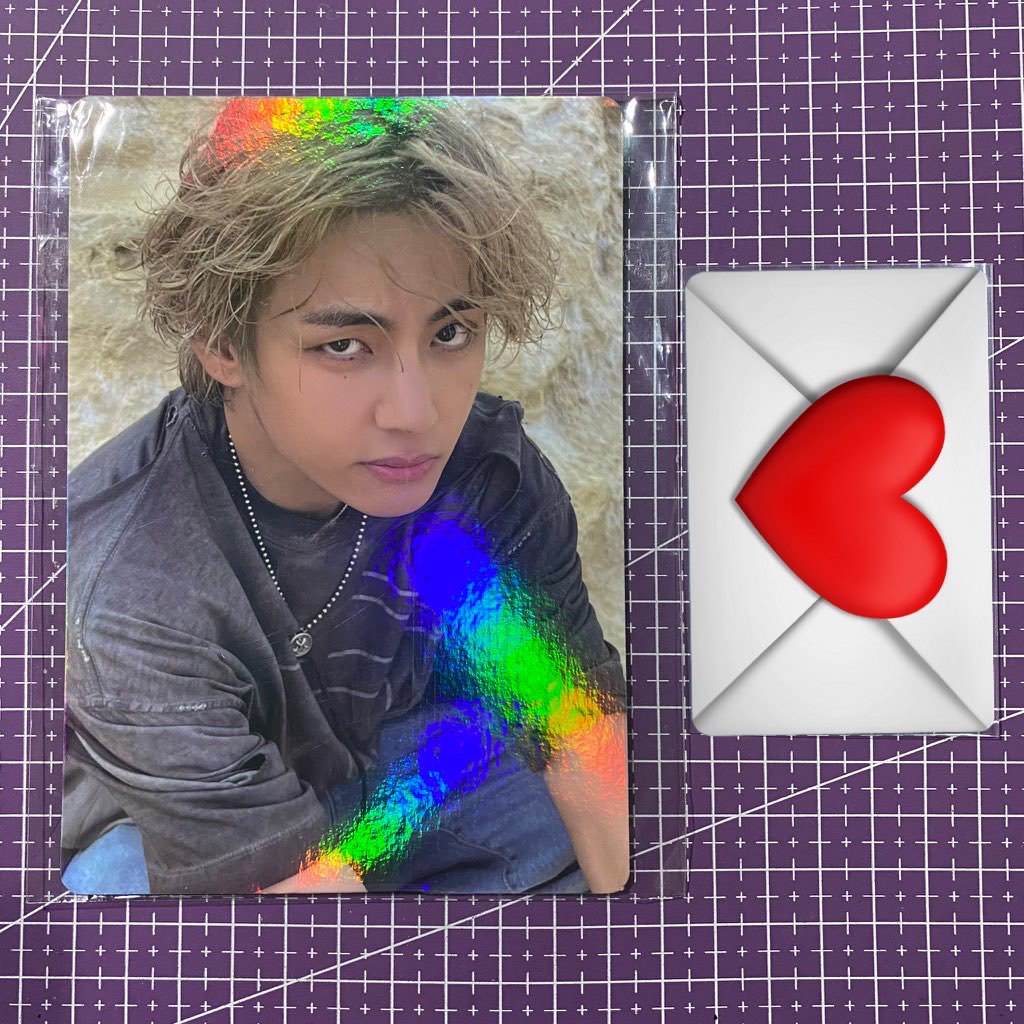 v layover holo photo frame weverse pob, Hobbies & Toys, Memorabilia ...