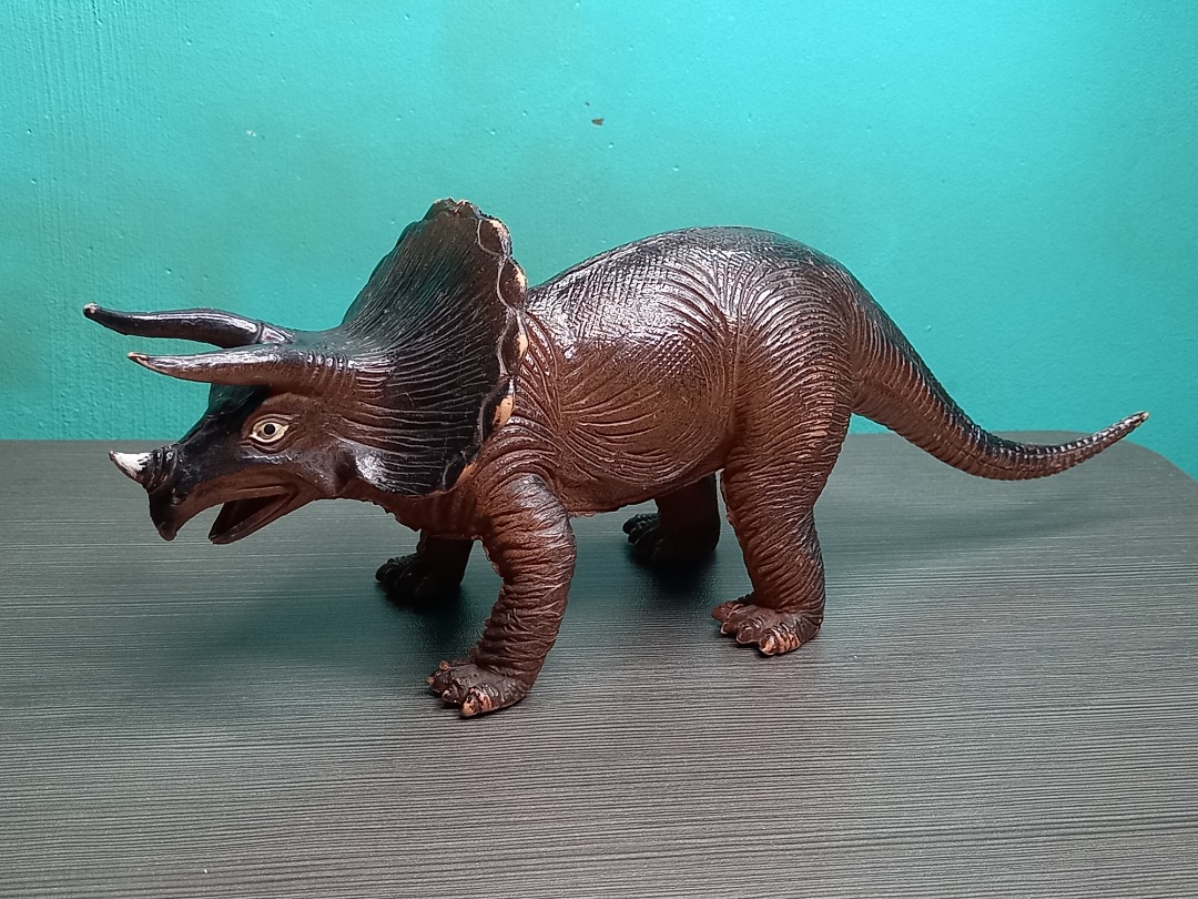 Vintage 1985 Imperial TRICERATOPS Dinosaur Figure 11", Hobbies & Toys ...