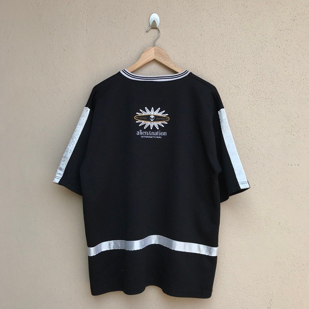 Vintage Alien Nation 90s, Announcements on Carousell