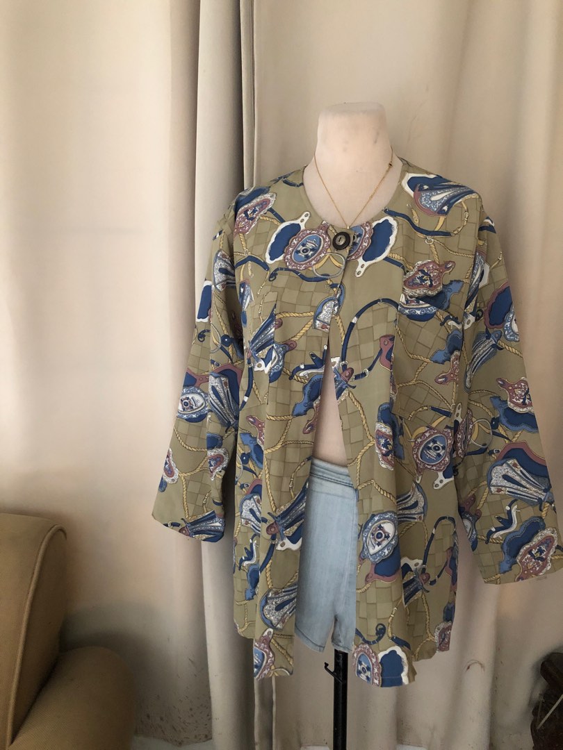 vintage plus topper/blazer, Women's Fashion, Tops, Others Tops on Carousell