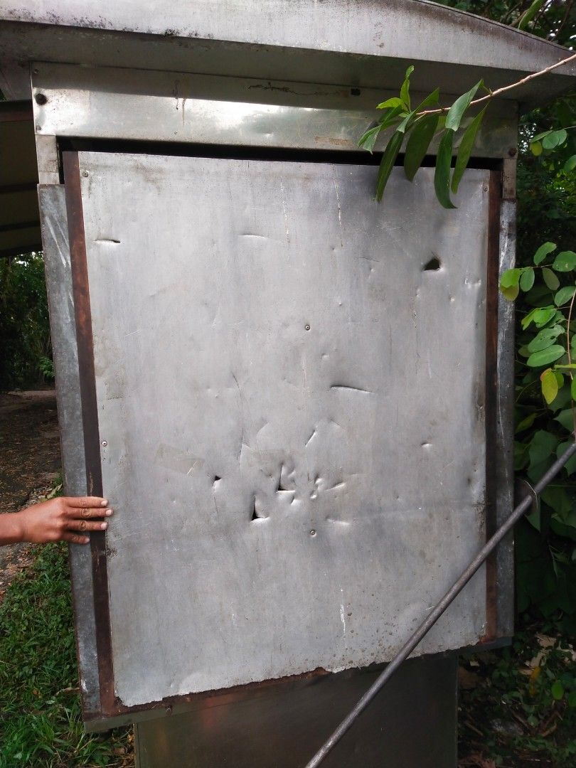 Wheel Stall Counter, Furniture & Home Living, Home Improvement ...