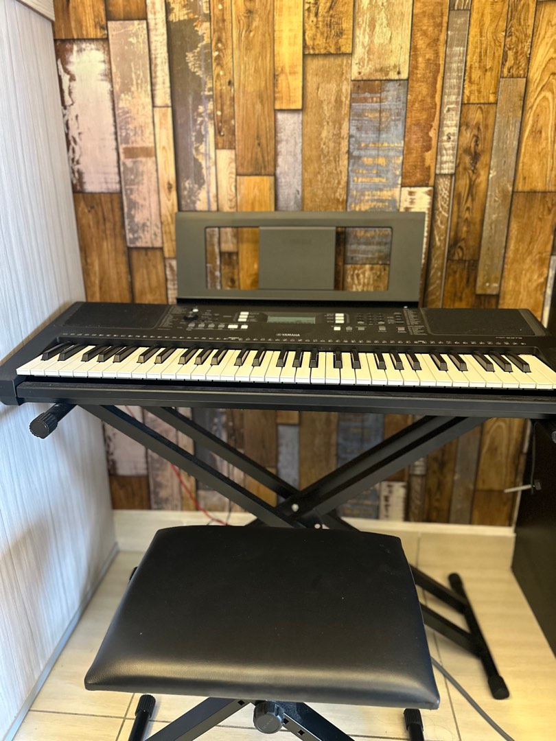 Yamaha PSR-E373 61 Key Portable Keyboard w Music Rest AC Adaptor Touch ...