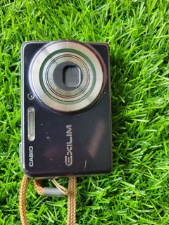 Casio CCD Exilim EX-ZR1500, Photography, Cameras on Carousell