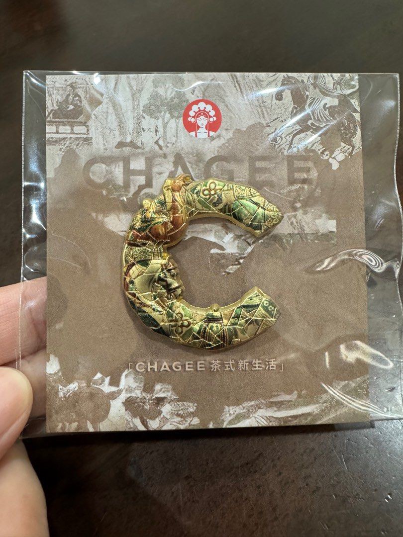 Chagee Pin, Women's Fashion, Jewelry & Organisers, Accessory holder ...