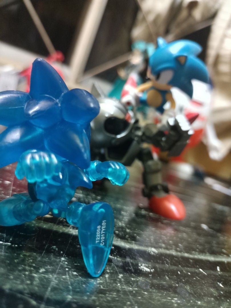 CLEAR BLUE Sonic the Hedgehog Tomy, Hobbies & Toys, Toys & Games on ...