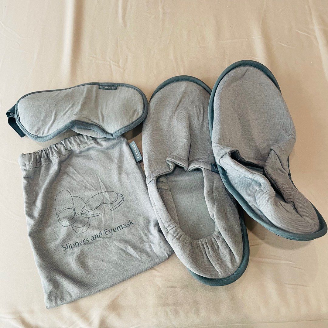 Emirates First Class Beech Fiber Travel Slippers and Eye Mask, Women's ...