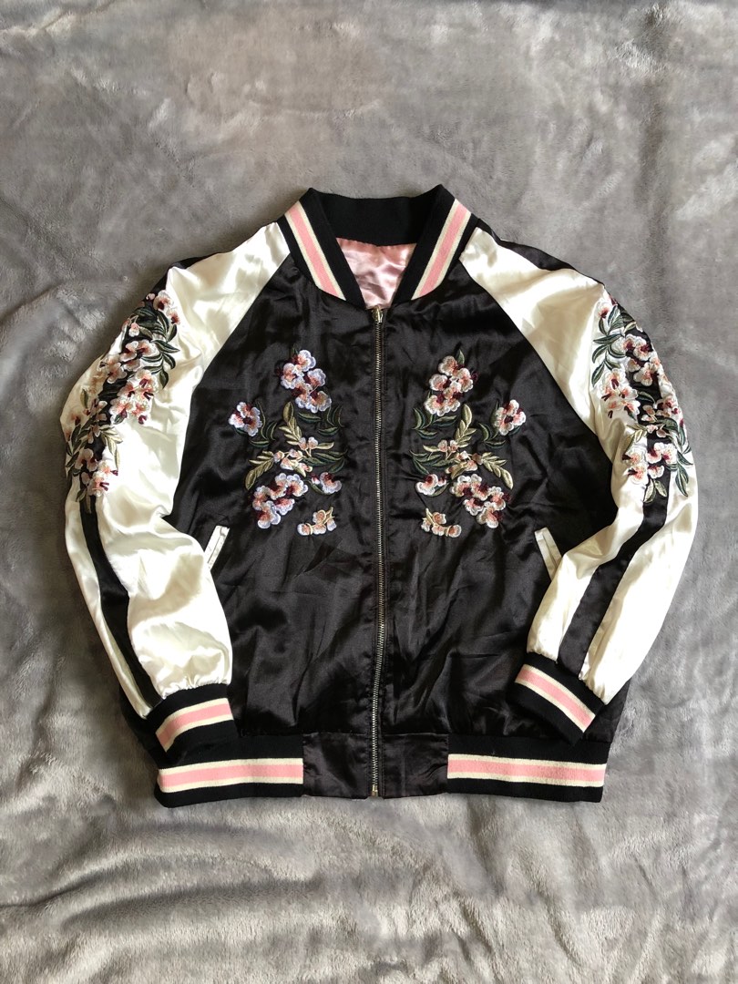 Japanese Reversible Sukajan Floral Sakura, Women's Fashion, Coats ...