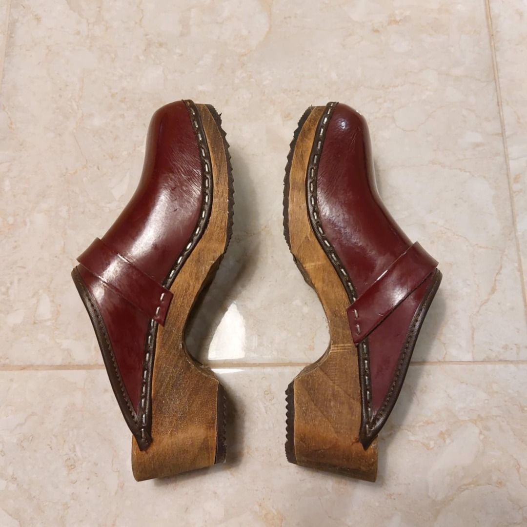 Maroon Swedish Leather Wooden Clogs - Svensk Fotriktig Trätoffel (Size ...