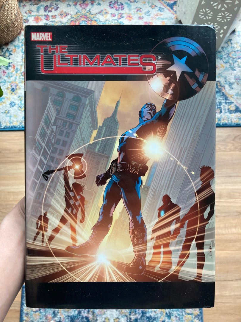 Marvel The Ultimates: Avengers Graphic Novel, Hobbies & Toys, Books ...