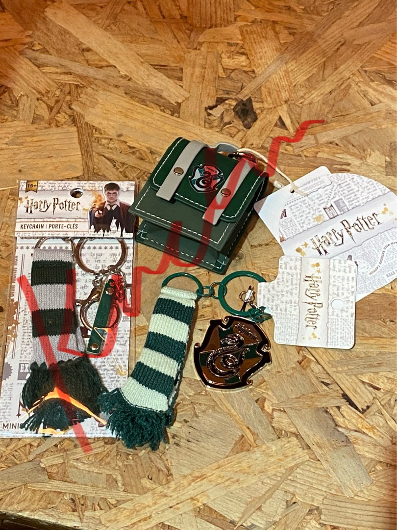 Miniso Harry Potter Bagcharms - Slytherin, Hobbies & Toys, Memorabilia ...