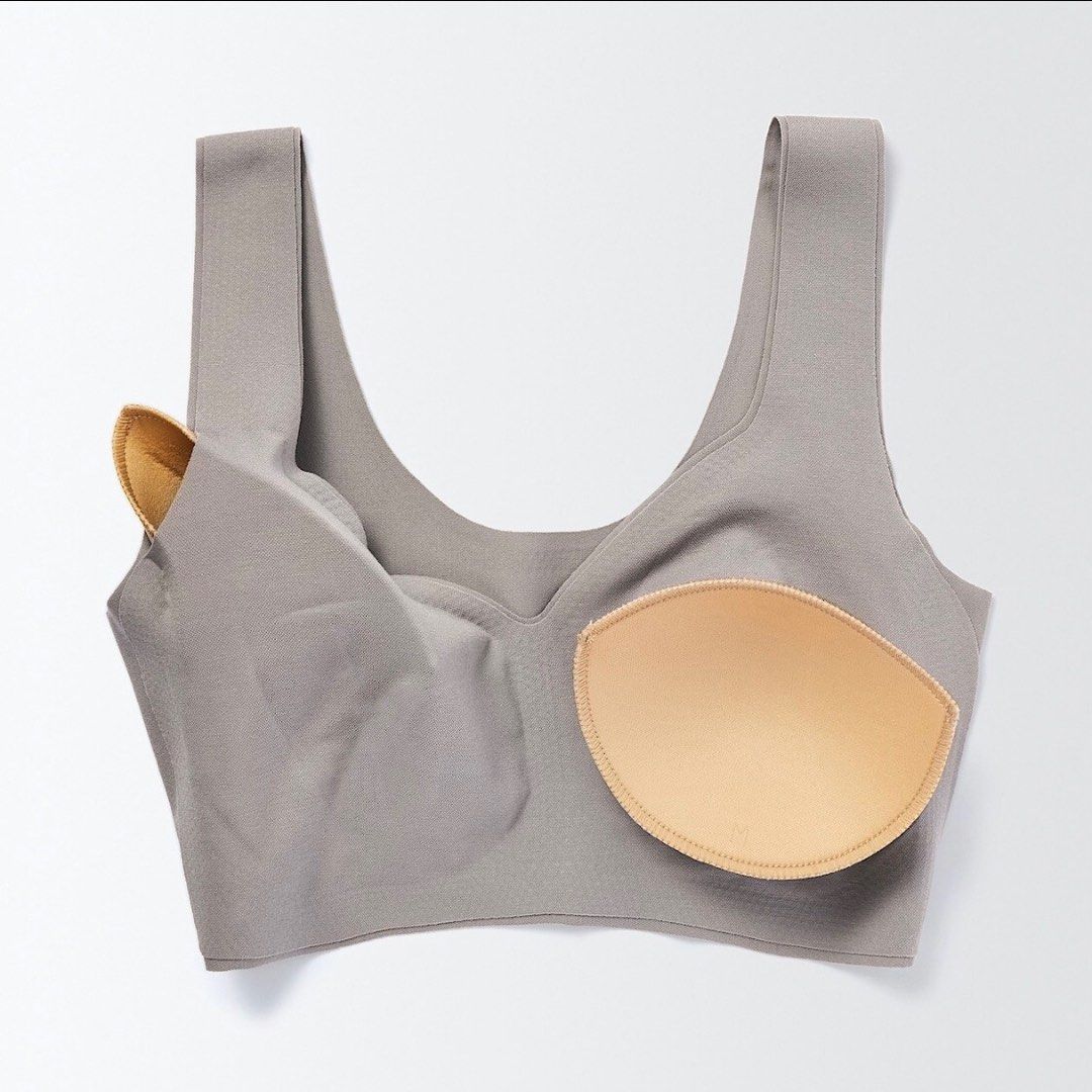 muji seamless bra, Women's Fashion, New Undergarments & Loungewear on ...