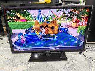 Samsung UA40EH5000R LED FULL HD TV, TV & Home Appliances, TV ...