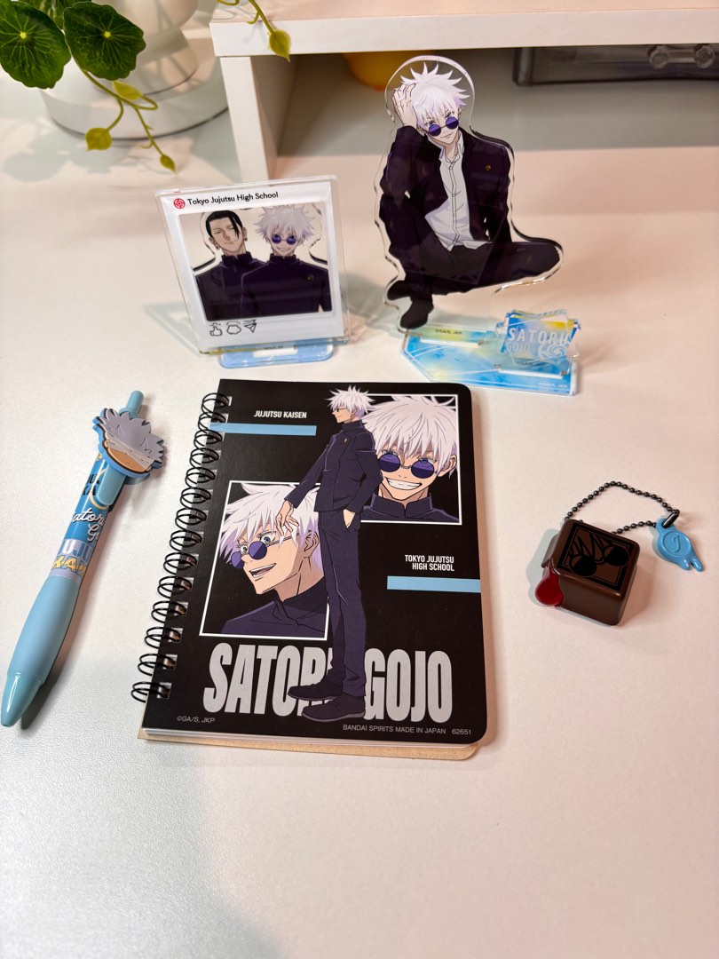 Satoru Gojo merch/anik set, Hobbies & Toys, Toys & Games on Carousell
