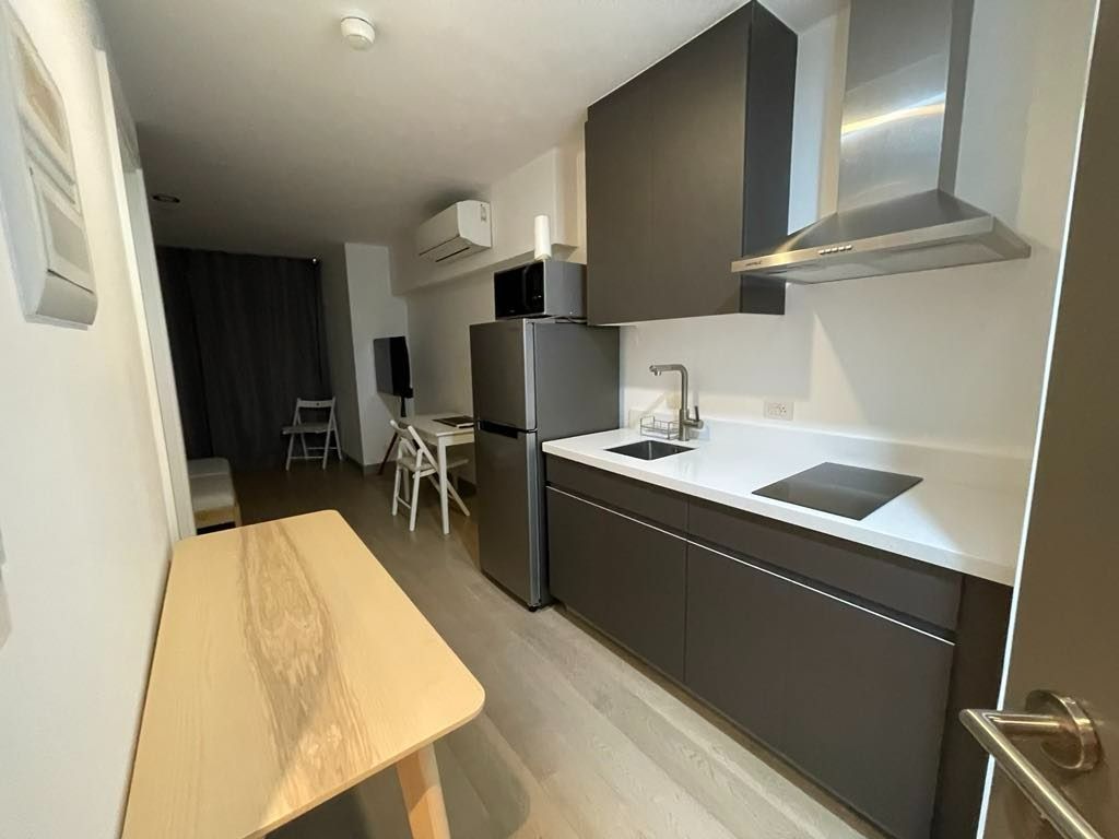 Suite at The Century Spire Residences Tower in Makati City, Property ...