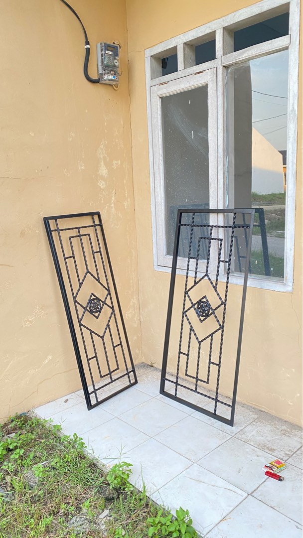 Teralis jendela besi ulir, Perabotan Rumah di Carousell