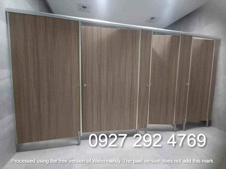 Toilet Partition Phenolic Board 12 mm with Urinal & Ledge, Furniture ...