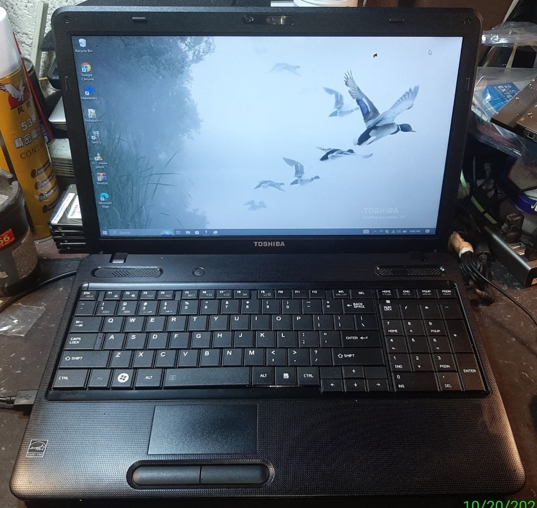 Toshiba Satellite C665 > Core i5, 4GB RAM, Dual hard drive (SSD & HDD), New KB & battery, NO ...