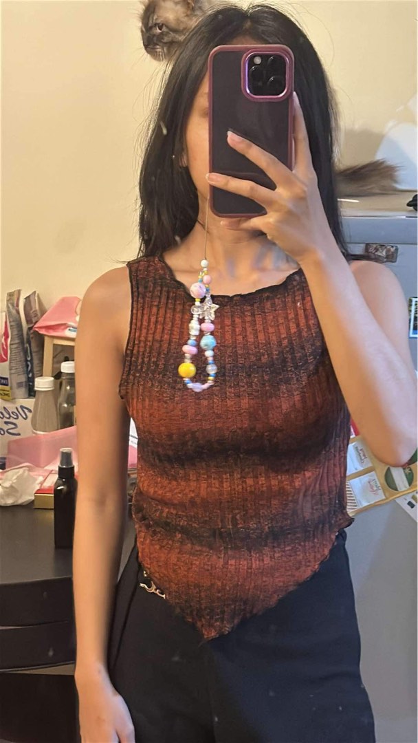 V cut, Women's Fashion, Tops, Sleeveless on Carousell