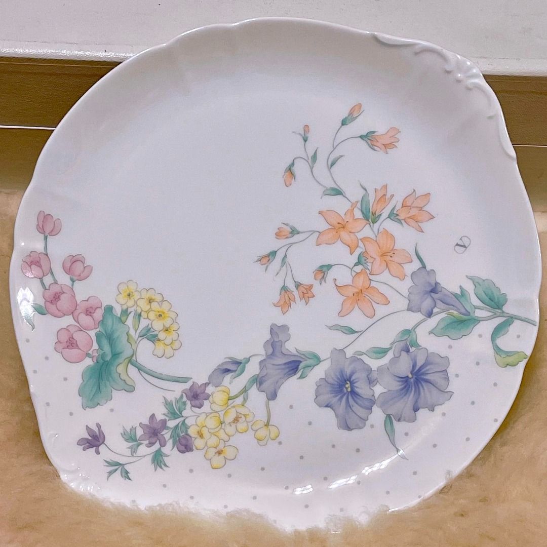 VALENTINO GARAVANI Magna Sango Porcelain Cake Plate and Dessert Plates ...