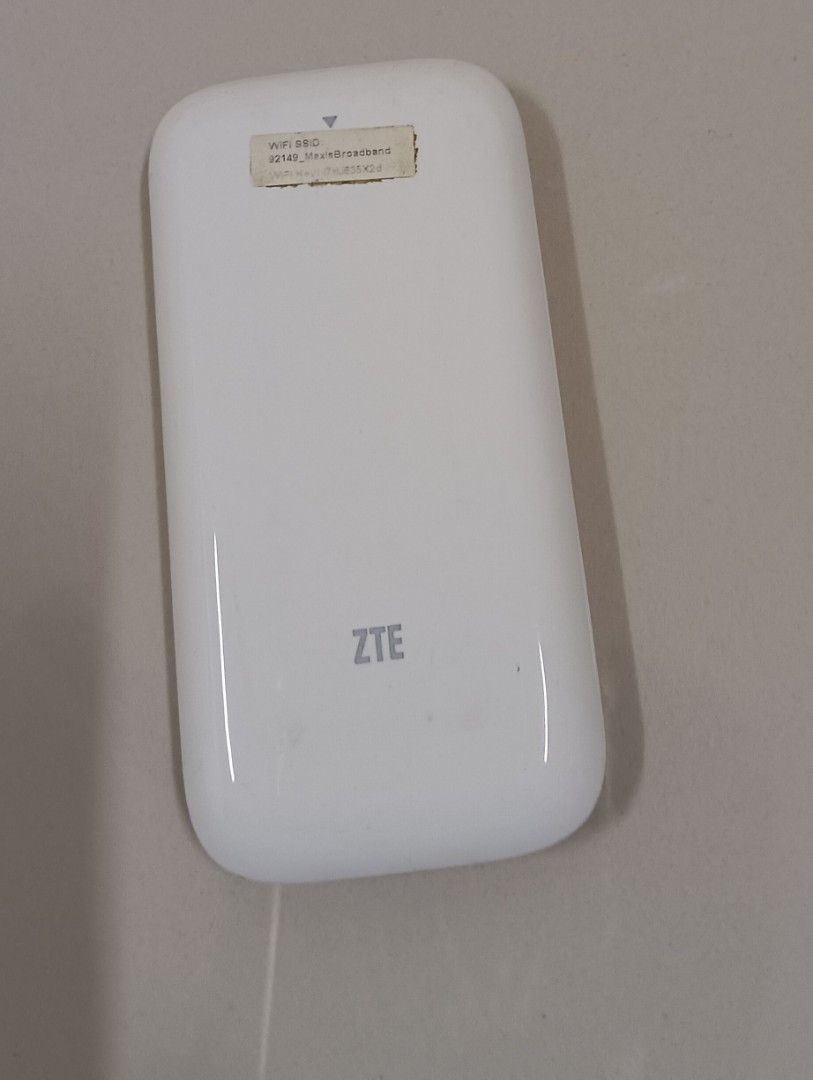 ZTE Hotspot Modem Maxis Celcom Digi Unifi, Computers & Tech, Parts ...