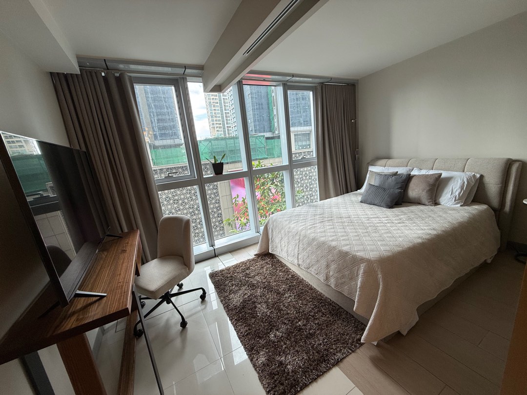 1BR 37sq.m Uptown Parksuites Tower 1 Uptown Bonifacio One Uptown ...