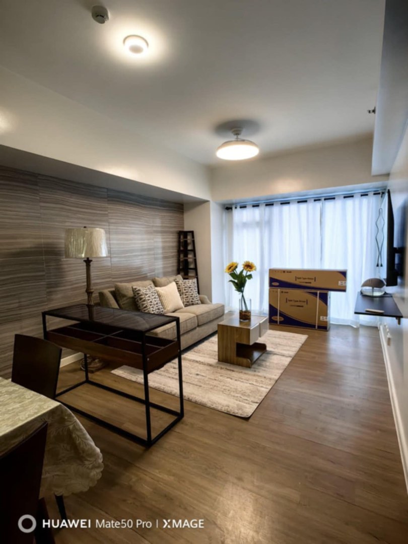 FOR RENT - 1BR Unit Park Triangle BGC Taguig WITH parking INCLUSIVE of ...