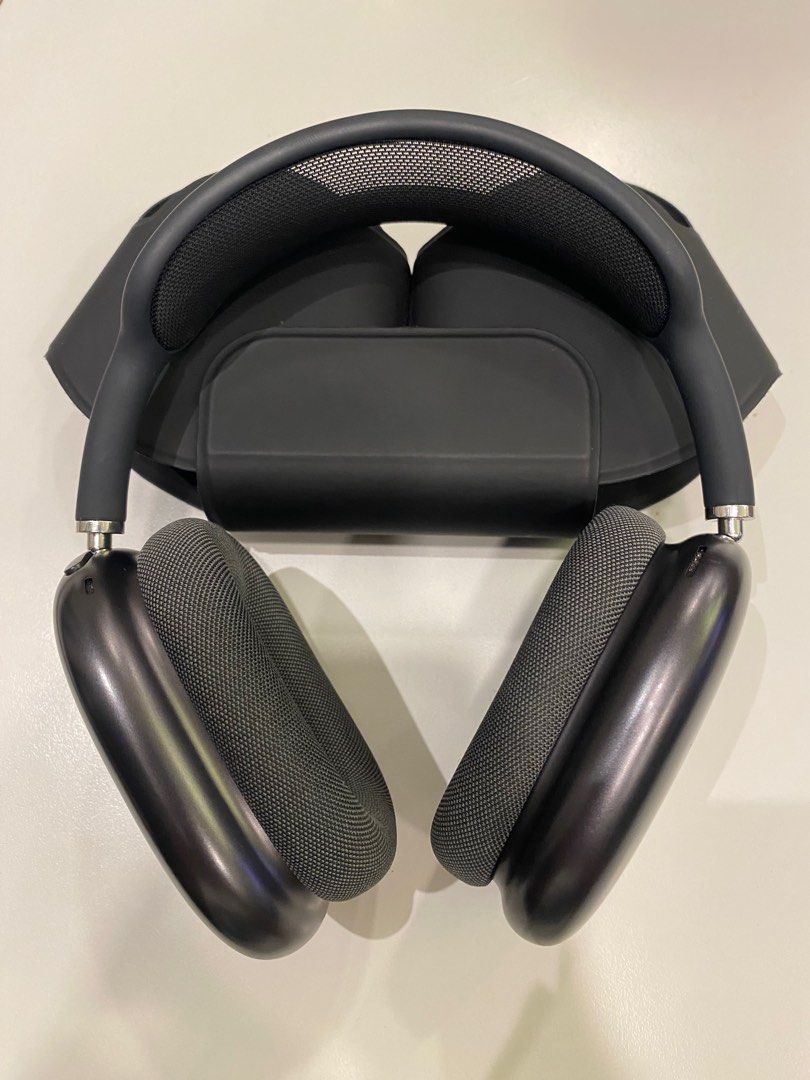 Airpod max (black colour) - warranty still available, Audio, Headphones ...