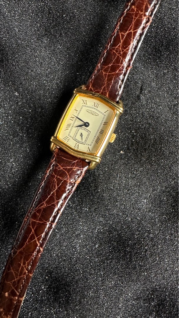 Aureole Tank, Women's Fashion, Watches & Accessories, Watches on Carousell