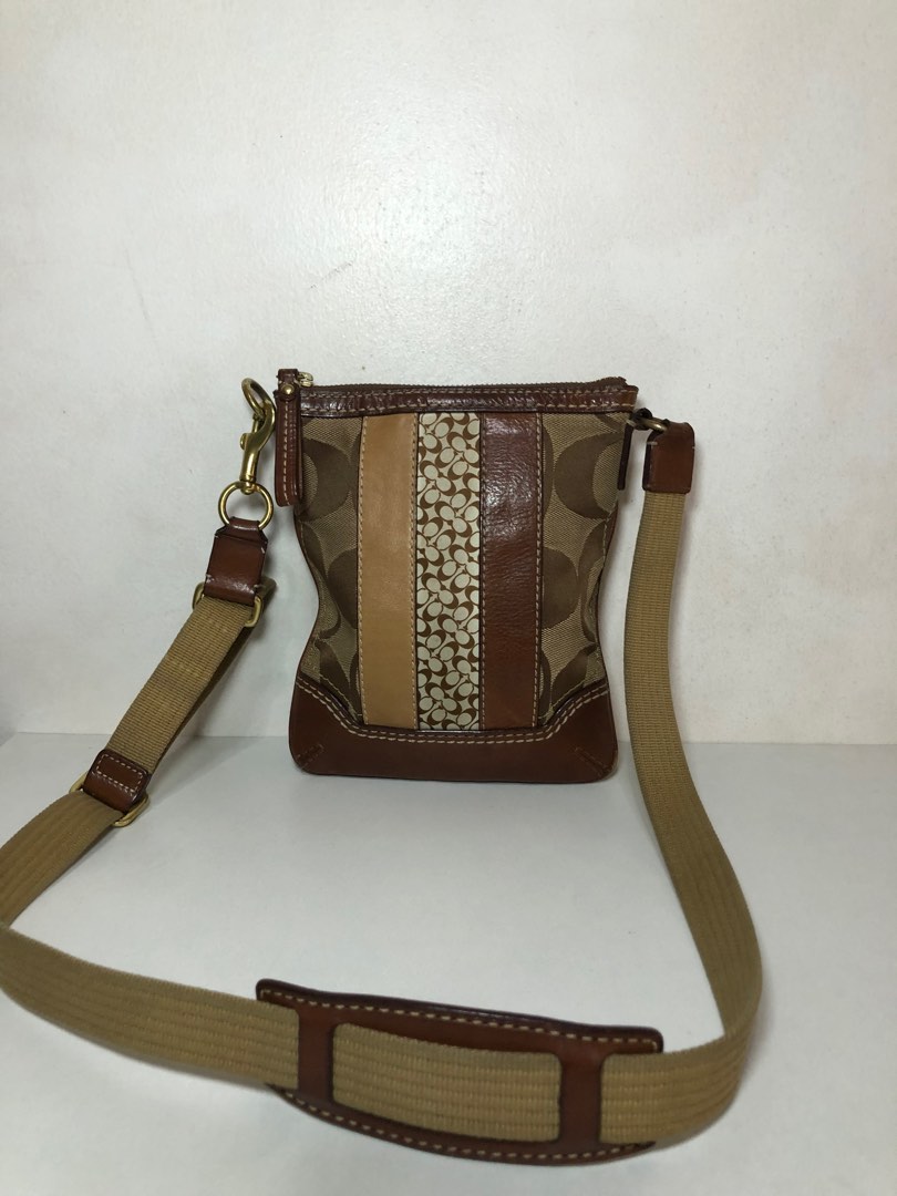 Authentic sling coach, Luxury, Bags & Wallets on Carousell