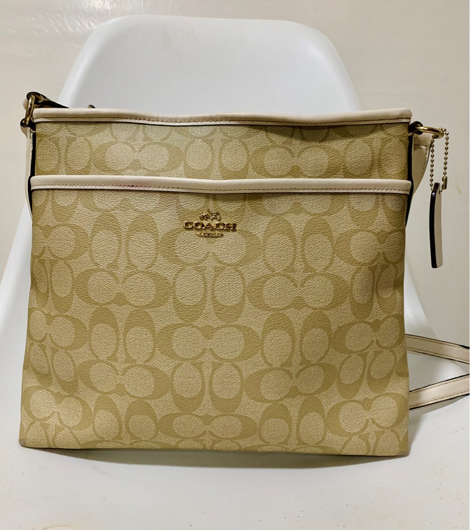 Coach Signature File Crossbody Bag, Luxury, Bags & Wallets on Carousell