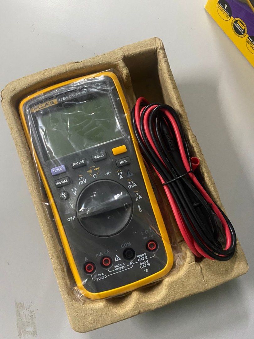 Fluke 17B+ Cat III digital multifunction Multimeter(comes with temperature indicator), Furniture ...