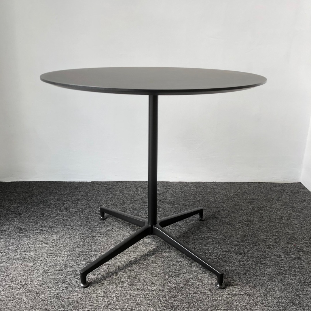 Minimalist Round Dining Table, Furniture & Home Living, Furniture ...