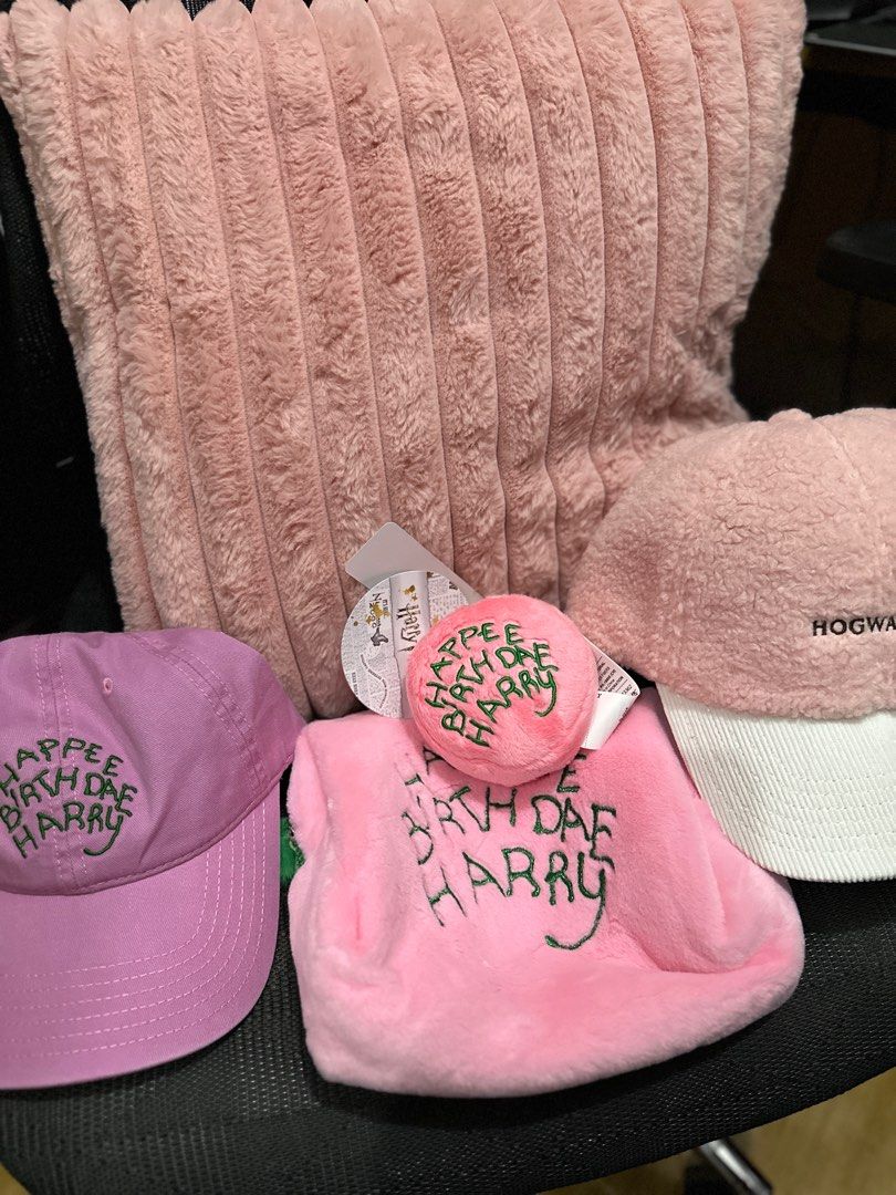 Miniso x Harry Potter collab Happy Birthday Harry Pink Cap, Men's ...