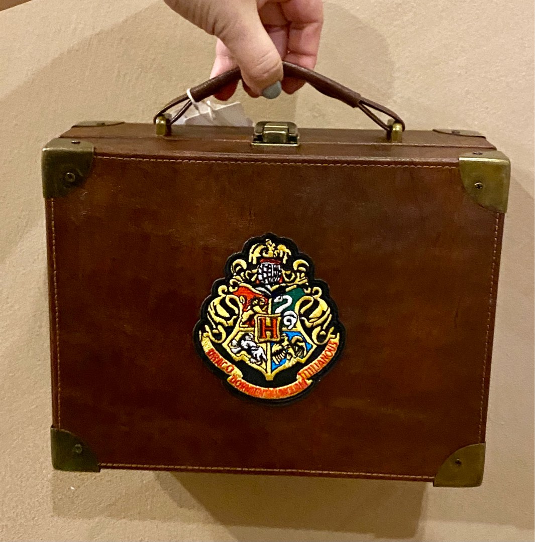 Miniso x Harry Potter Jewelry Case Suitcase, Hobbies & Toys ...