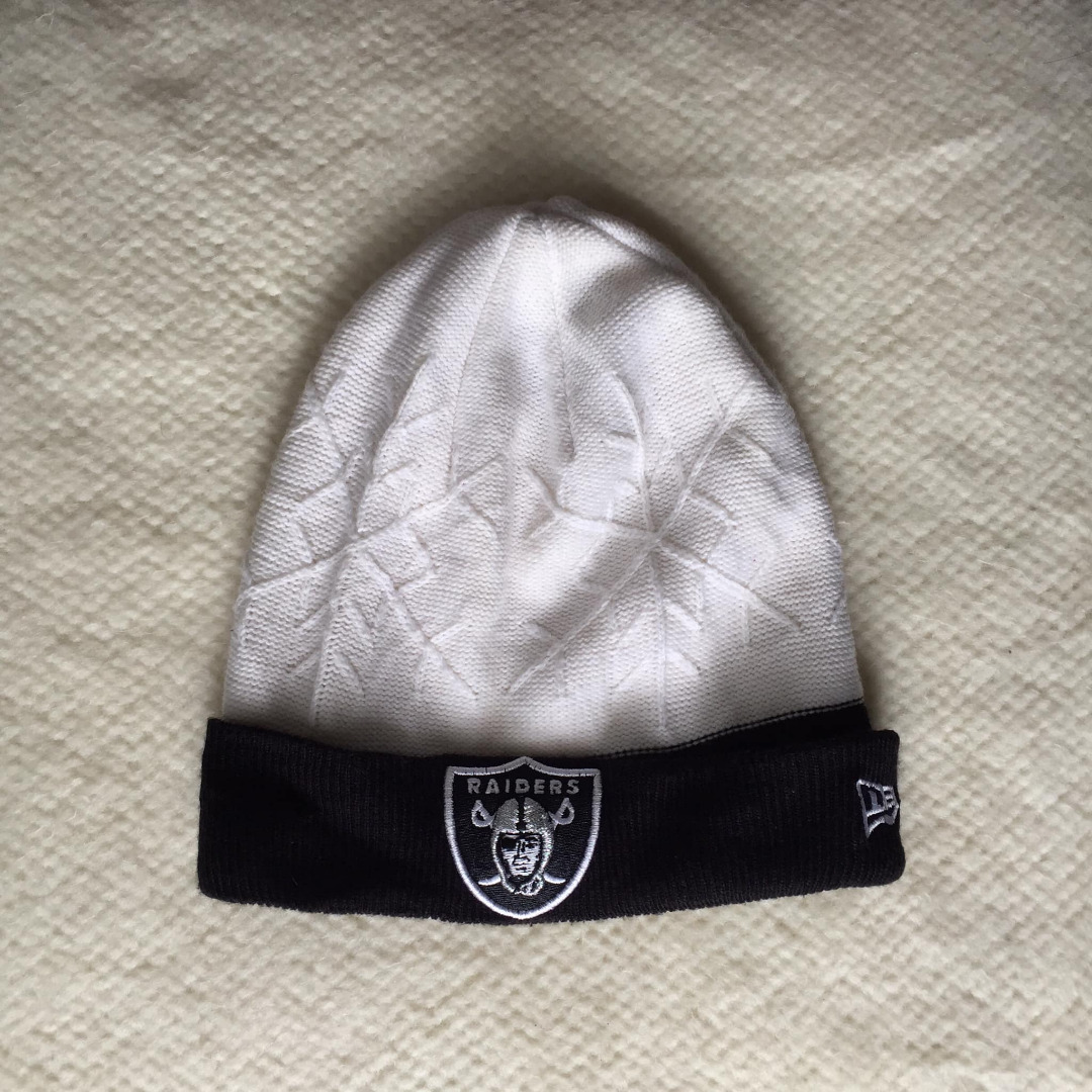New Era NFL Raiders bonnet, Women's Fashion, Watches & Accessories ...