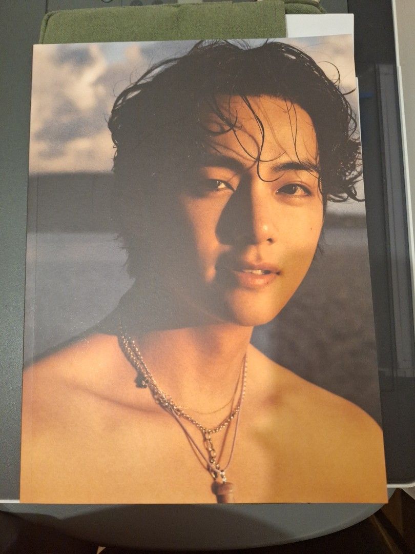 BTS V Kim Taehyung 2024 Unsealed Type 1 Magazine Version Photobook, Hobbies & Toys, Memorabilia ...