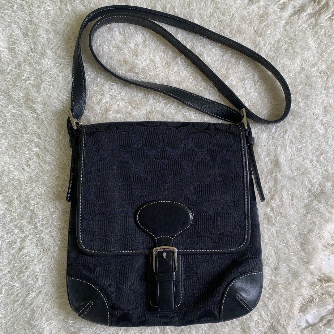 Coach Black 2000s Vintage Cross-body/Messenger Bag, Women's Fashion ...