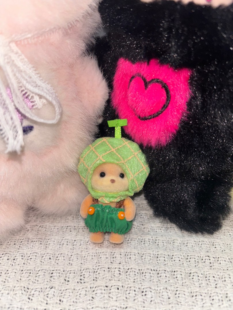 melon caramel dog sylvanian families calico critters, Hobbies & Toys ...