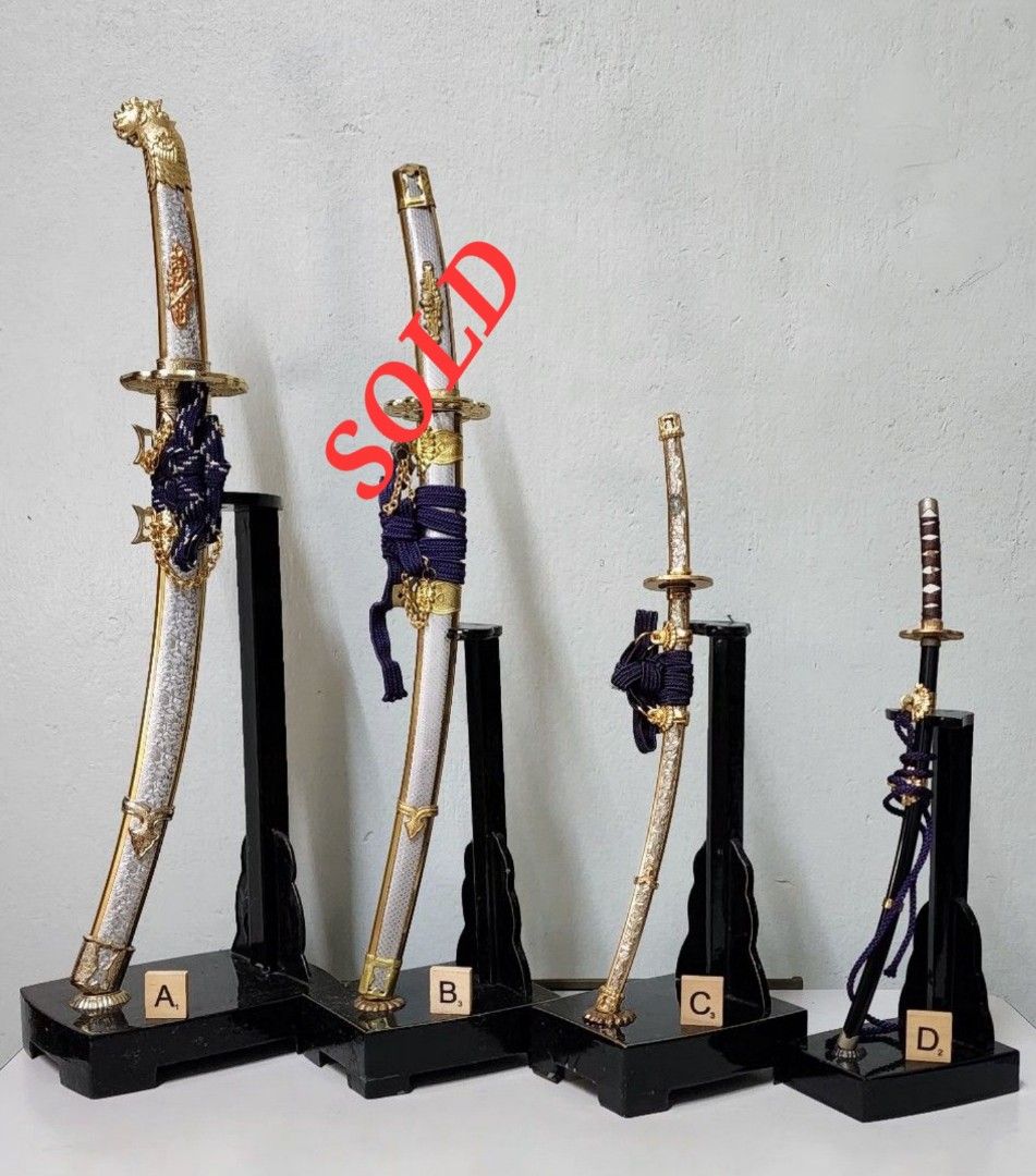 Miniature Katana Display, Hobbies & Toys, Collectibles & Memorabilia ...