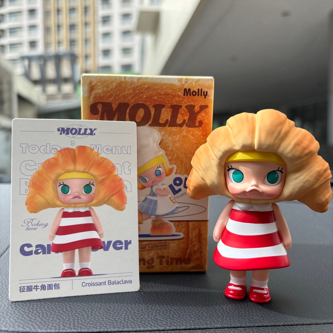 Molly Carb-Lover Croissant Balaclava Pop Mart, Hobbies & Toys, Toys ...