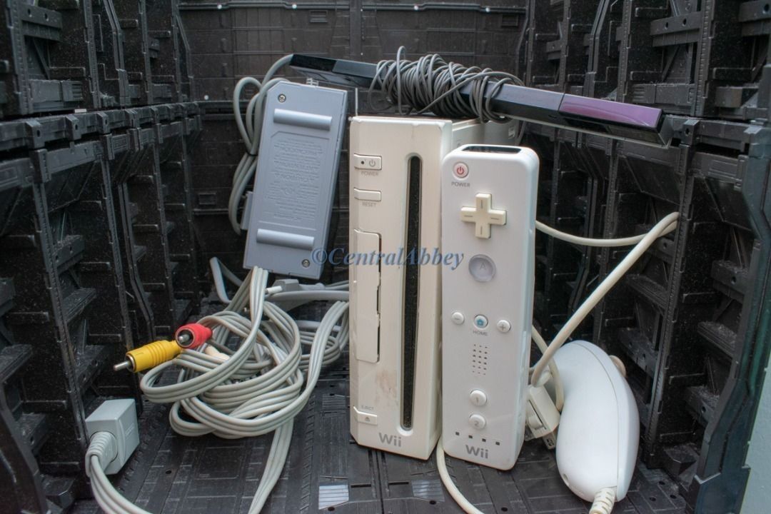 Nintendo Wii Modded Game family console Functional Mario Kirby playable ...