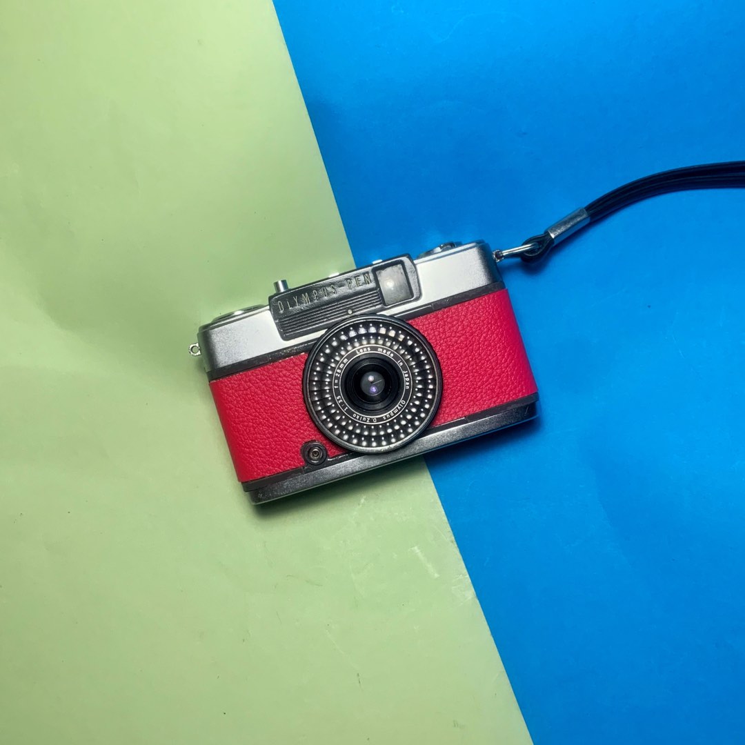 Olympus Pen EE2 Half Frame film camera/ 35mm film camera, Photography ...