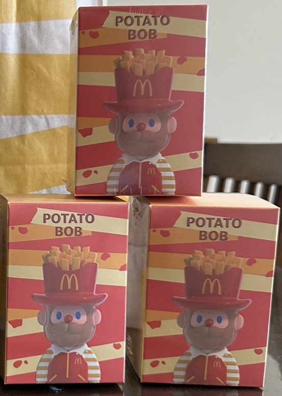 One FARMER BOB (potato bob x McDonald’s), 興趣及遊戲, 玩具 & 遊戲類 - Carousell