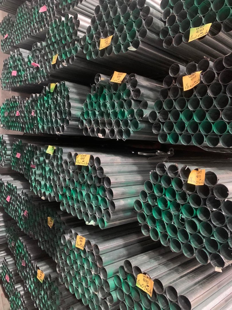 SCAFFOLDING GI PIPES, Commercial & Industrial, Construction & Building ...