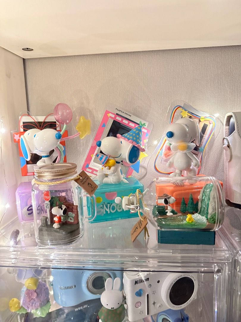 Snoopy Miniso Blind box with drawer and photo slot, Hobbies & Toys ...