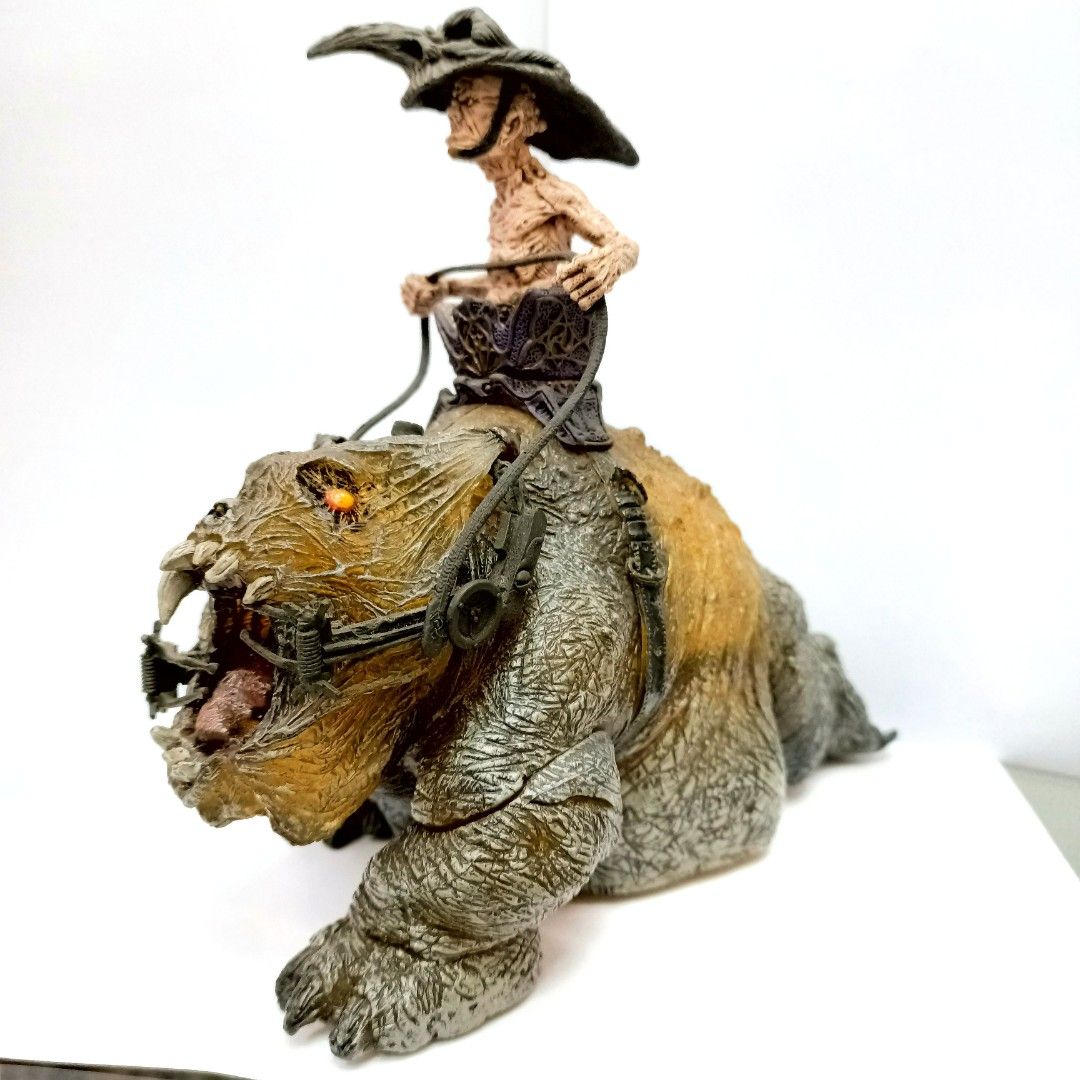 Spawn McFarlane Monsters Series TOTO Twisted Land of Oz figure, Hobbies ...