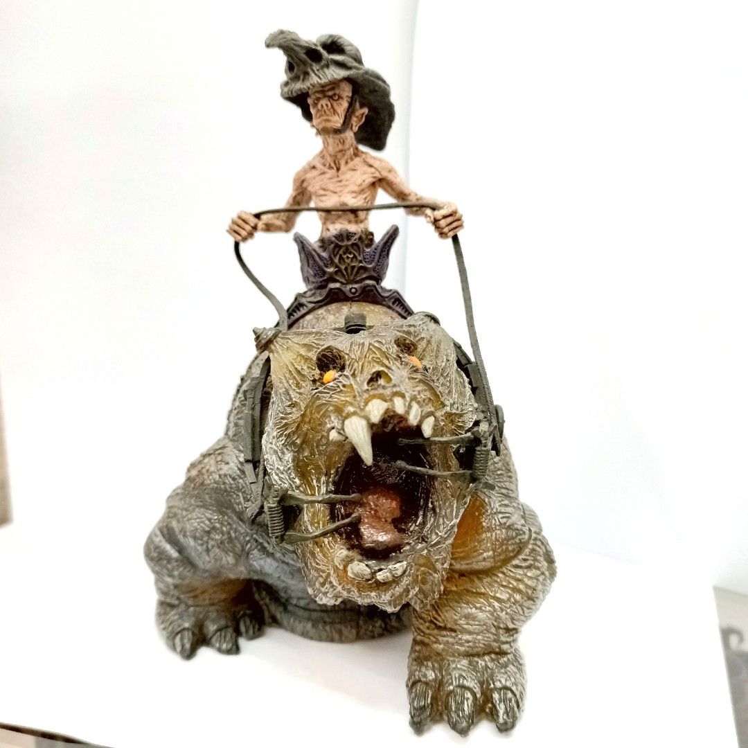 Spawn McFarlane Monsters Series TOTO Twisted Land of Oz figure, Hobbies ...