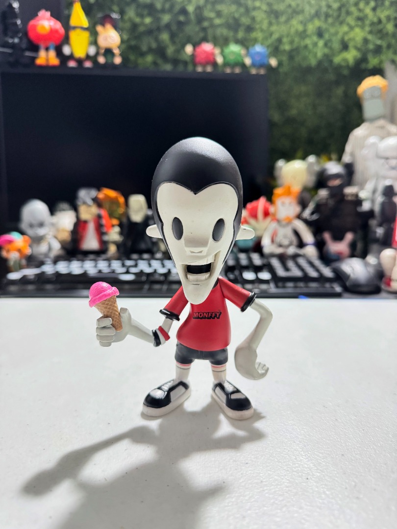 Stephen Lau Monffy Vinyl Toy / Art Toy, Hobbies & Toys, Toys & Games on ...