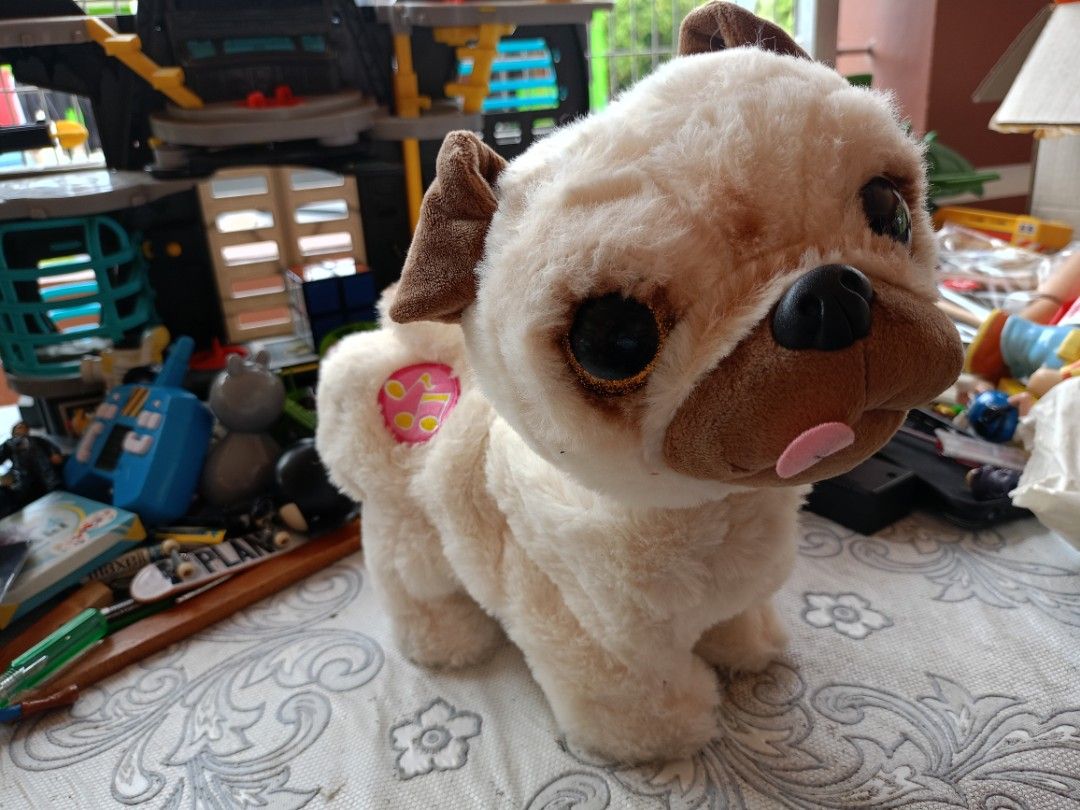Zuru Pets Alive PUG Twerking Booty Shaking, Hobbies & Toys, Toys ...