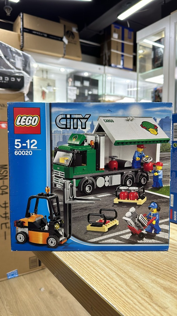 sold 全新 Lego 60020 Cargo Truck City 城市系列 貨運卡車 克拉戈卡車, 興趣及遊戲, 玩具 & 遊戲類 - Carousell